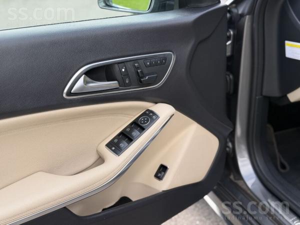Pelēks Mercedes-Benz CLA 250 2014 Ogre, ar dzinēja tilpumu 2.00 L un nobraukumu 220 tūkst. km par 12300 €, foto 6 vietnē AUTOMOTO.COM.LV