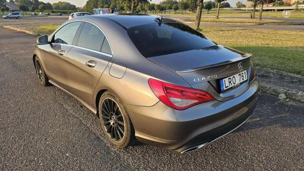 Pelēks Mercedes-Benz CLA 250 2018 Kauņa, ar dzinēja tilpumu 1.99 L un nobraukumu 145 tūkst. km par 15900 €, foto 3 vietnē AUTOMOTO.COM.LV