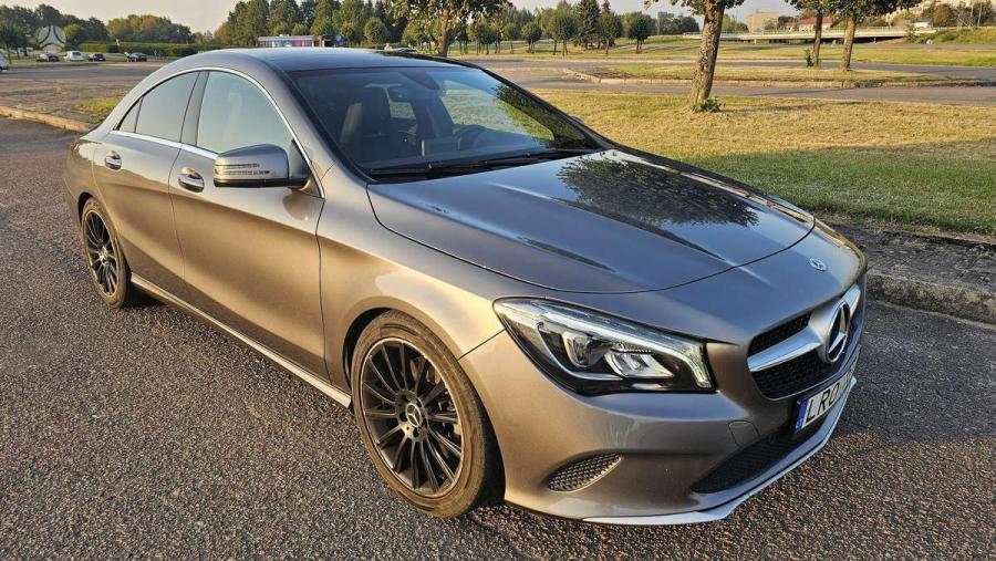Pelēks Mercedes-Benz CLA 250 2018 Kauņa, ar dzinēja tilpumu 1.99 L un nobraukumu 145 tūkst. km par 15900 €, foto 12 vietnē AUTOMOTO.COM.LV