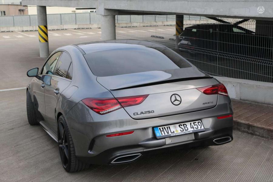 Pelēks Mercedes-Benz CLA 250 2021 Viļņa, ar dzinēja tilpumu 2.00 L un nobraukumu 108 tūkst. km par 26600 €, foto 4 vietnē AUTOMOTO.COM.LV