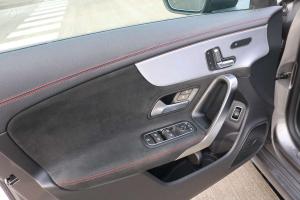 Pelēks Mercedes-Benz CLA 250 2021 Viļņa, ar dzinēja tilpumu 2.00 L un nobraukumu 108 tūkst. km par 26600 €, foto 24 vietnē AUTOMOTO.COM.LV