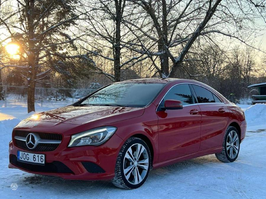 Sarkans Mercedes-Benz CLA 250 2014 Trakai, ar dzinēja tilpumu 2.00 L un nobraukumu 174 tūkst. km par 9950 €, foto 1 vietnē AUTOMOTO.COM.LV