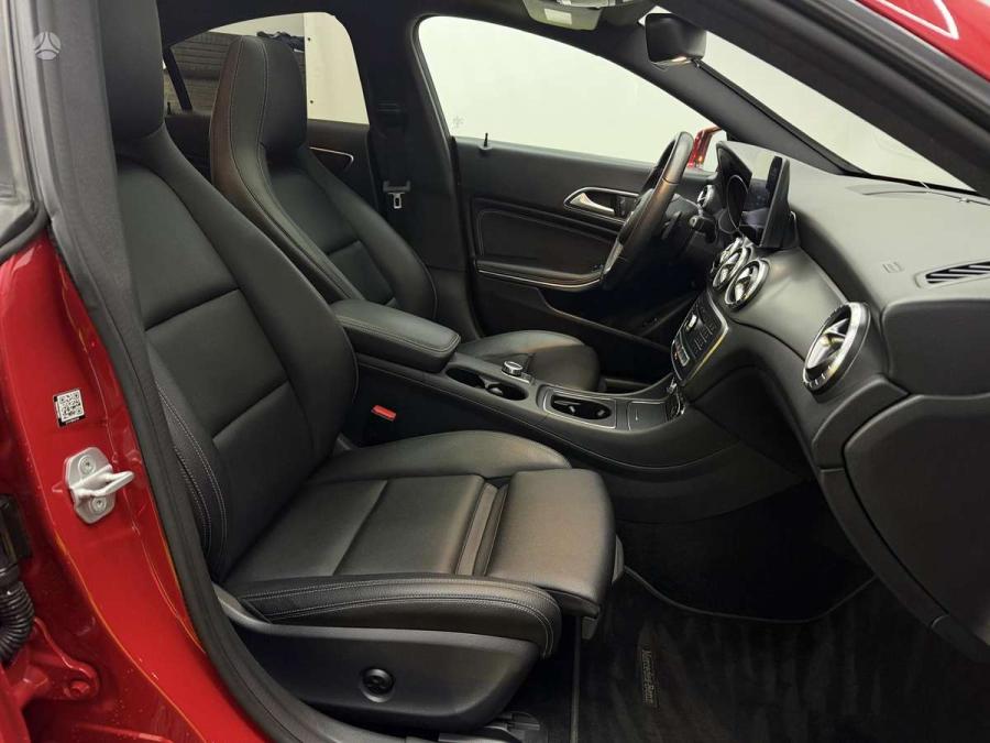 Red Mercedes-Benz CLA 250 2017 in Vilnius, with an engine capacity of 1.99 L and mileage of 62 thousand km for 16700 €, photo 13 on AUTOMOTO.COM.LV