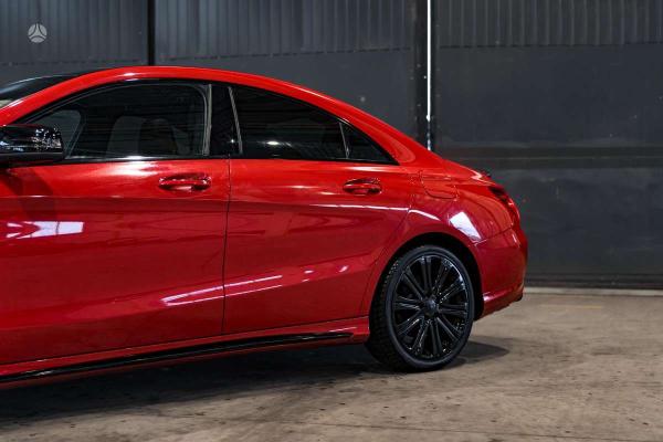 Sarkans Mercedes-Benz CLA 250 2018 Klaipėda, ar dzinēja tilpumu 1.99 L un nobraukumu 113 tūkst. km par 15500 €, foto 5 vietnē AUTOMOTO.COM.LV