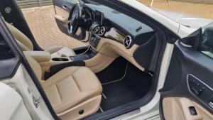 Balts Mercedes-Benz CLA 250 2014 Viļņa, ar dzinēja tilpumu 1.99 L un nobraukumu 215 tūkst. km par 12500 €, foto 13 vietnē AUTOMOTO.COM.LV