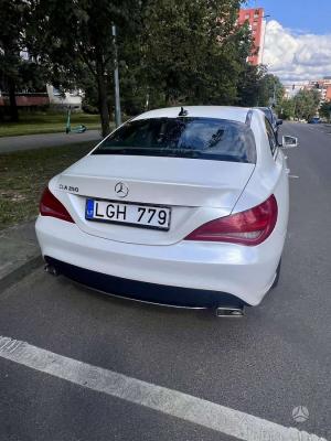 White Mercedes-Benz CLA 250 2015 in Vilnius, with an engine capacity of 1.99 L and mileage of 214 thousand km for 10900 €, photo 5 on AUTOMOTO.COM.LV
