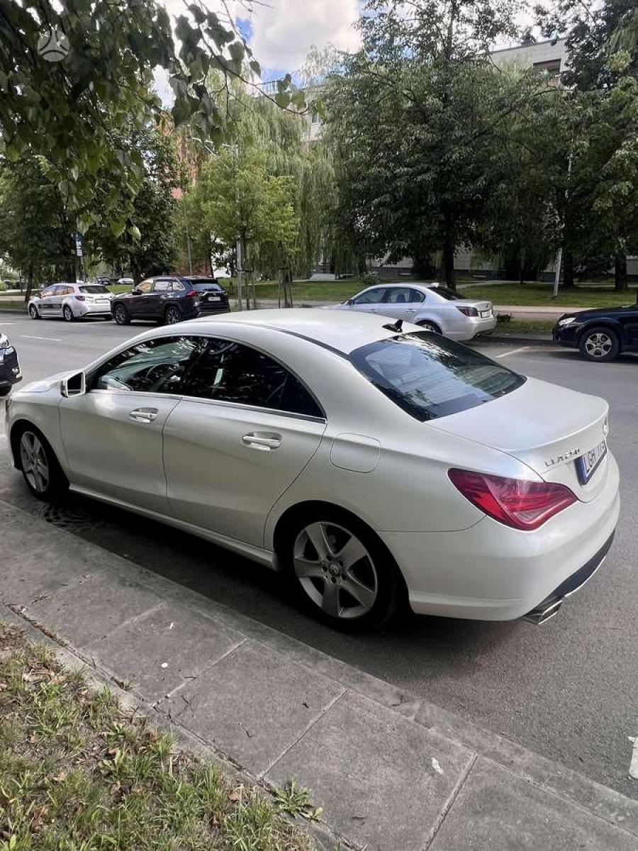 White Mercedes-Benz CLA 250 2015 in Vilnius, with an engine capacity of 1.99 L and mileage of 214 thousand km for 10900 €, photo 6 on AUTOMOTO.COM.LV