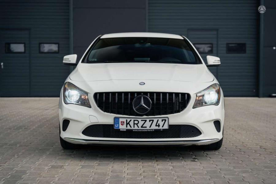 White Mercedes-Benz CLA 250 2017 in Vilnius, with an engine capacity of 1.99 L and mileage of 109 thousand km for 13000 €, photo 3 on AUTOMOTO.COM.LV