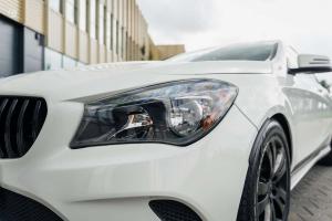 White Mercedes-Benz CLA 250 2017 in Vilnius, with an engine capacity of 1.99 L and mileage of 109 thousand km for 13000 €, photo 16 on AUTOMOTO.COM.LV