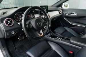 White Mercedes-Benz CLA 250 2017 in Vilnius, with an engine capacity of 1.99 L and mileage of 109 thousand km for 13000 €, photo 20 on AUTOMOTO.COM.LV
