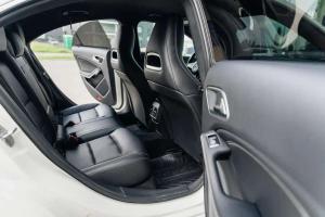 White Mercedes-Benz CLA 250 2017 in Vilnius, with an engine capacity of 1.99 L and mileage of 109 thousand km for 13000 €, photo 32 on AUTOMOTO.COM.LV