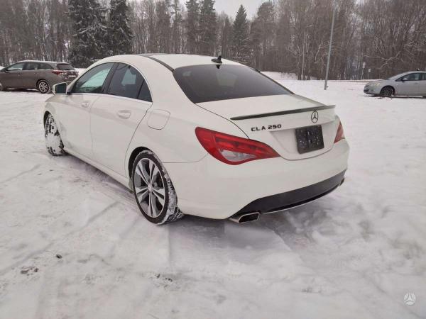 Balts Mercedes-Benz CLA 250 2015 Kauņa, ar dzinēja tilpumu 2.00 L un nobraukumu 235 tūkst. km par 10900 €, foto 3 vietnē AUTOMOTO.COM.LV