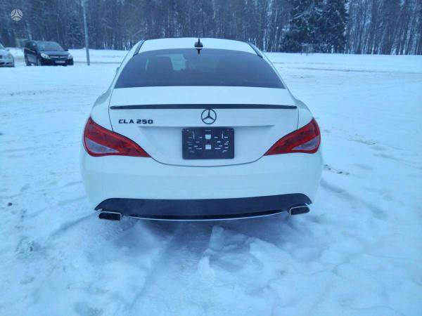 Balts Mercedes-Benz CLA 250 2015 Kauņa, ar dzinēja tilpumu 2.00 L un nobraukumu 235 tūkst. km par 10900 €, foto 4 vietnē AUTOMOTO.COM.LV