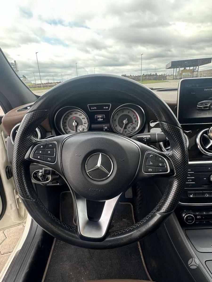 White Mercedes-Benz CLA 250 2015 in Vilnius, with an engine capacity of 1.99 L and mileage of 150 thousand km for 14000 €, photo 7 on AUTOMOTO.COM.LV