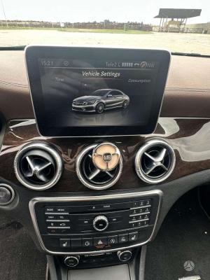 White Mercedes-Benz CLA 250 2015 in Vilnius, with an engine capacity of 1.99 L and mileage of 150 thousand km for 14000 €, photo 9 on AUTOMOTO.COM.LV
