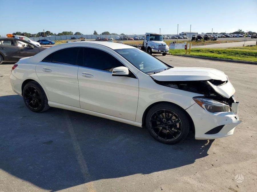 White Mercedes-Benz CLA 250 2016 in Klaipeda, with an engine capacity of 2.00 L and mileage of 206 thousand km for 4999 €, photo 5 on AUTOMOTO.COM.LV