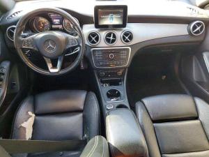 White Mercedes-Benz CLA 250 2016 in Klaipeda, with an engine capacity of 2.00 L and mileage of 206 thousand km for 4999 €, photo 6 on AUTOMOTO.COM.LV