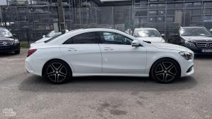 White Mercedes-Benz CLA 250 2018 in Kaunas, with an engine capacity of 2.00 L and mileage of 17 thousand km for 13800 €, photo 8 on AUTOMOTO.COM.LV