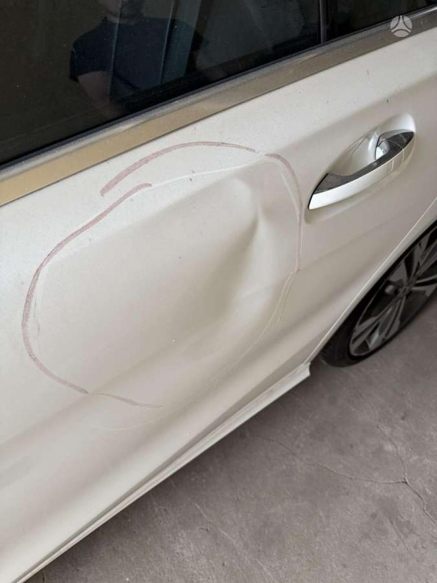 Balts Mercedes-Benz CLA 250 2018 Viļņa, ar dzinēja tilpumu 2.00 L un nobraukumu 95 tūkst. km par 13900 €, foto 16 vietnē AUTOMOTO.COM.LV