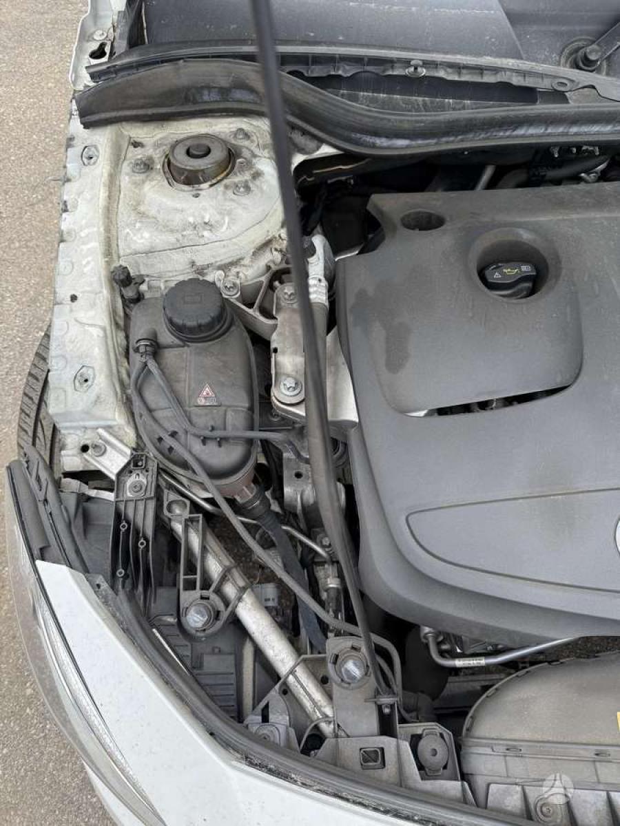 Balts Mercedes-Benz CLA 250 2018 Viļņa, ar dzinēja tilpumu 2.00 L un nobraukumu 95 tūkst. km par 13900 €, foto 38 vietnē AUTOMOTO.COM.LV
