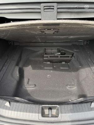Balts Mercedes-Benz CLA 250 2018 Viļņa, ar dzinēja tilpumu 2.00 L un nobraukumu 95 tūkst. km par 13900 €, foto 46 vietnē AUTOMOTO.COM.LV