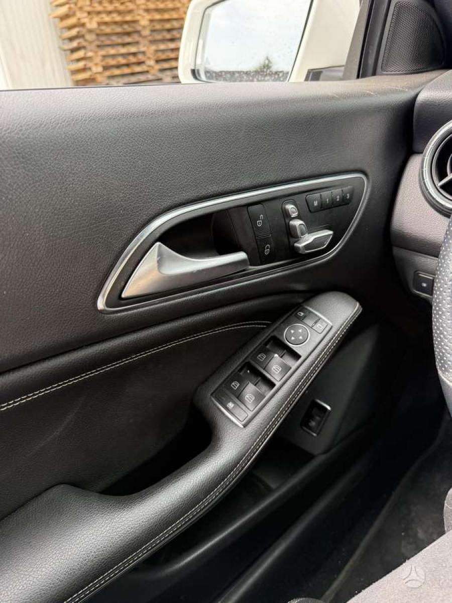 Balts Mercedes-Benz CLA 250 2018 Viļņa, ar dzinēja tilpumu 2.00 L un nobraukumu 95 tūkst. km par 13900 €, foto 50 vietnē AUTOMOTO.COM.LV