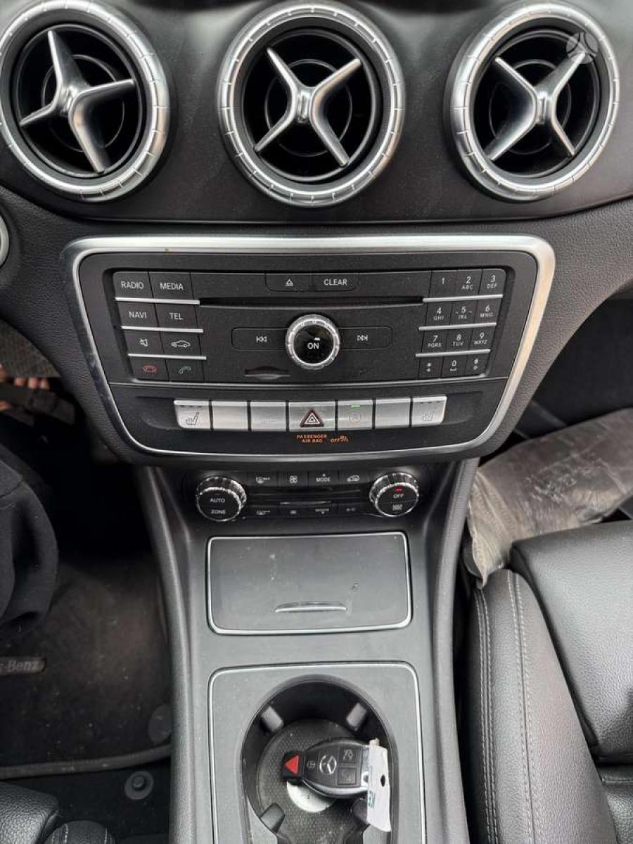 Balts Mercedes-Benz CLA 250 2018 Viļņa, ar dzinēja tilpumu 2.00 L un nobraukumu 95 tūkst. km par 13900 €, foto 52 vietnē AUTOMOTO.COM.LV