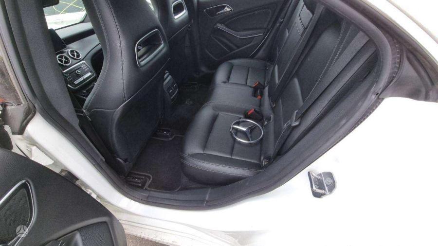Balts Mercedes-Benz CLA 250 2018 Viļņa, ar dzinēja tilpumu 2.00 L un nobraukumu 95 tūkst. km par 13900 €, foto 57 vietnē AUTOMOTO.COM.LV