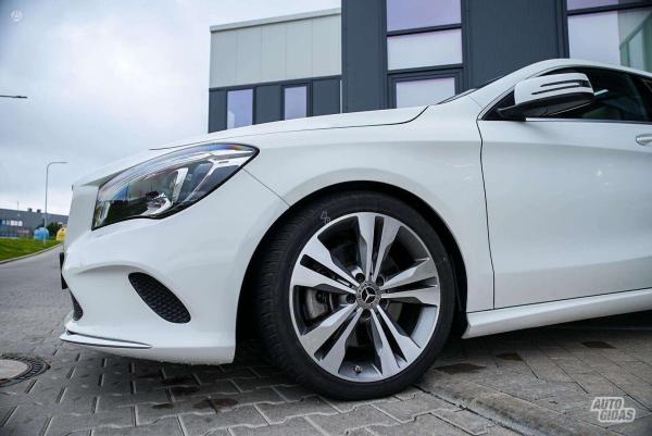 White Mercedes-Benz CLA 250 2019 in Kaunas, with an engine capacity of 2.00 L and mileage of 75 thousand km for 18950 €, photo 6 on AUTOMOTO.COM.LV
