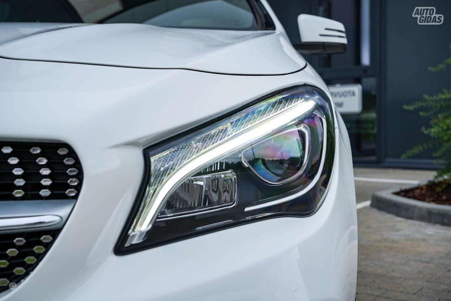 White Mercedes-Benz CLA 250 2019 in Kaunas, with an engine capacity of 2.00 L and mileage of 75 thousand km for 18950 €, photo 8 on AUTOMOTO.COM.LV