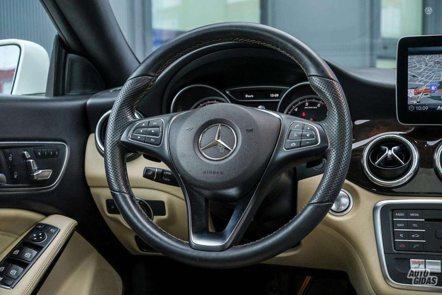 White Mercedes-Benz CLA 250 2019 in Kaunas, with an engine capacity of 2.00 L and mileage of 75 thousand km for 18950 €, photo 19 on AUTOMOTO.COM.LV