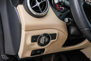 White Mercedes-Benz CLA 250 2019 in Kaunas, with an engine capacity of 2.00 L and mileage of 75 thousand km for 18950 €, photo 32 on AUTOMOTO.COM.LV