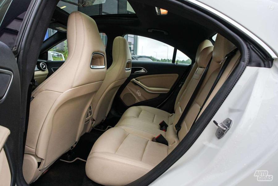 White Mercedes-Benz CLA 250 2019 in Kaunas, with an engine capacity of 2.00 L and mileage of 75 thousand km for 18950 €, photo 36 on AUTOMOTO.COM.LV