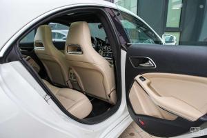 White Mercedes-Benz CLA 250 2019 in Kaunas, with an engine capacity of 2.00 L and mileage of 75 thousand km for 18950 €, photo 37 on AUTOMOTO.COM.LV