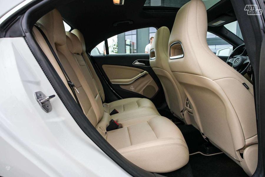 White Mercedes-Benz CLA 250 2019 in Kaunas, with an engine capacity of 2.00 L and mileage of 75 thousand km for 18950 €, photo 38 on AUTOMOTO.COM.LV