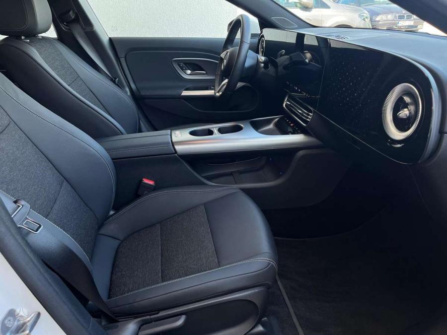 White Mercedes-Benz CLA 250 2026 in Kaunas, with an engine capacity of 0.00 L and mileage of 5 thousand km for 46900 €, photo 14 on AUTOMOTO.COM.LV