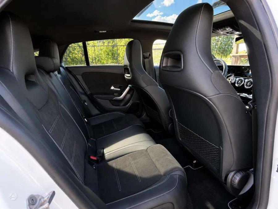 Balts Mercedes-Benz CLA 250 2021 Rīga, ar dzinēja tilpumu 1.40 L un nobraukumu 129 tūkst. km par 25600 €, foto 17 vietnē AUTOMOTO.COM.LV