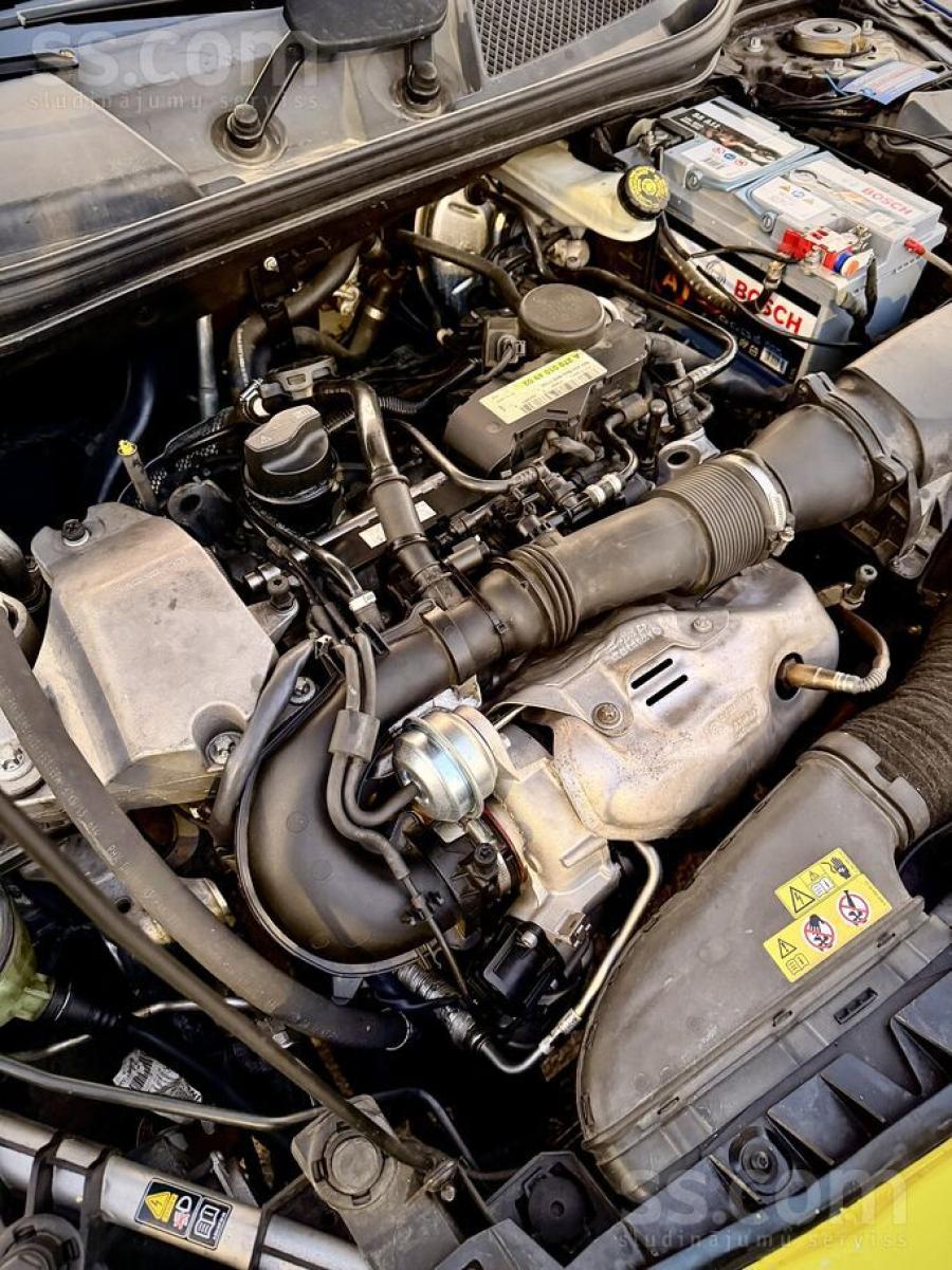 Dzeltens Mercedes-Benz CLA 250 2014 Rīga, ar dzinēja tilpumu 2.00 L un nobraukumu 160 tūkst. km par 16000 €, foto 10 vietnē AUTOMOTO.COM.LV