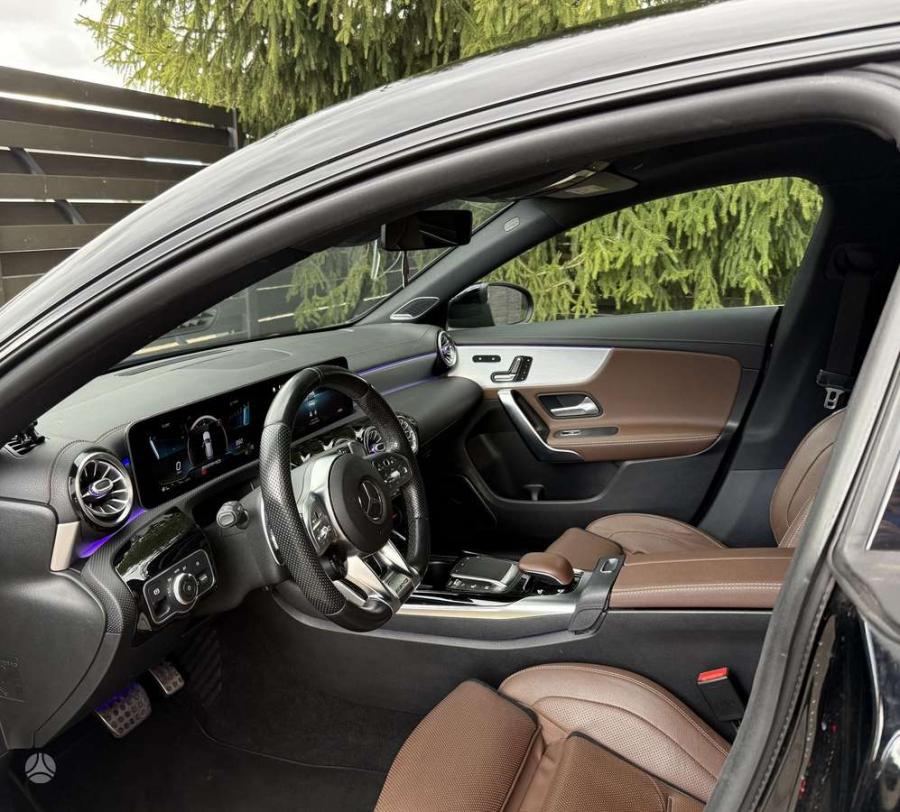 Black Mercedes-Benz CLA 35 AMG 2020 in Vilnius, with an engine capacity of 2.00 L and mileage of 133 thousand km for 25900 €, photo 7 on AUTOMOTO.COM.LV