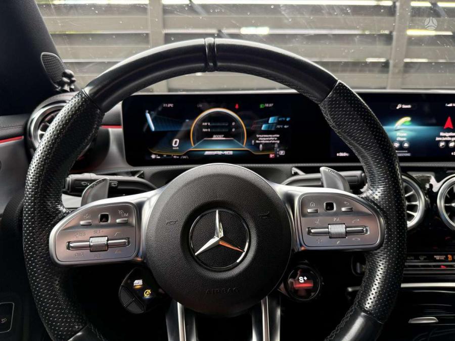 Black Mercedes-Benz CLA 35 AMG 2020 in Vilnius, with an engine capacity of 2.00 L and mileage of 133 thousand km for 25900 €, photo 8 on AUTOMOTO.COM.LV