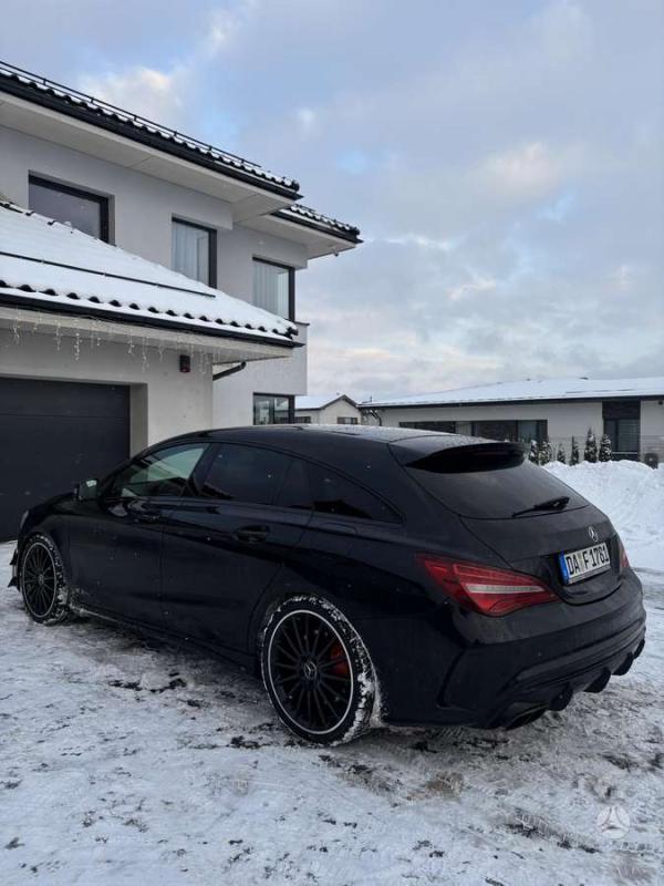 Black Mercedes-Benz CLA 45 AMG 2017 in Vilnius, with an engine capacity of 1.99 L and mileage of 211 thousand km for 23700 €, photo 7 on AUTOMOTO.COM.LV