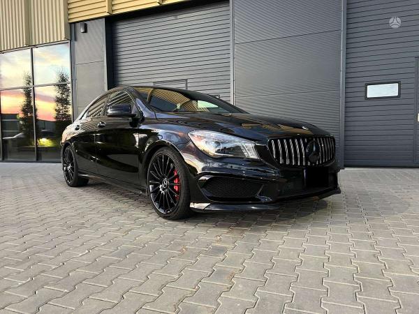 Melns Mercedes-Benz CLA 45 AMG 2014 Viļņa, ar dzinēja tilpumu 1.99 L un nobraukumu 173 tūkst. km par 17400 €, foto 2 vietnē AUTOMOTO.COM.LV