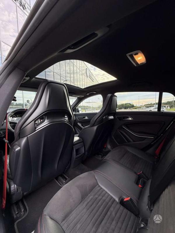 Melns Mercedes-Benz CLA 45 AMG 2016 Kauņa, ar dzinēja tilpumu 1.99 L un nobraukumu 128 tūkst. km par 23000 €, foto 8 vietnē AUTOMOTO.COM.LV