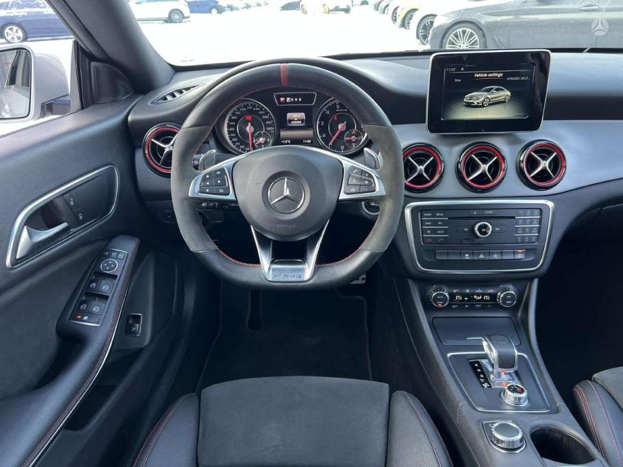 Pelēks Mercedes-Benz CLA 45 AMG 2015 Kėdainiai, ar dzinēja tilpumu 1.99 L un nobraukumu 226 tūkst. km par 19650 €, foto 26 vietnē AUTOMOTO.COM.LV