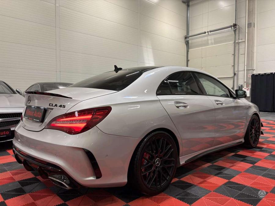 Pelēks Mercedes-Benz CLA 45 AMG 2018 Viļņa, ar dzinēja tilpumu 1.99 L un nobraukumu 94 tūkst. km par 26490 €, foto 5 vietnē AUTOMOTO.COM.LV
