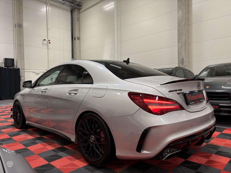 Pelēks Mercedes-Benz CLA 45 AMG 2018 Viļņa, ar dzinēja tilpumu 1.99 L un nobraukumu 94 tūkst. km par 26490 €, foto 7 vietnē AUTOMOTO.COM.LV