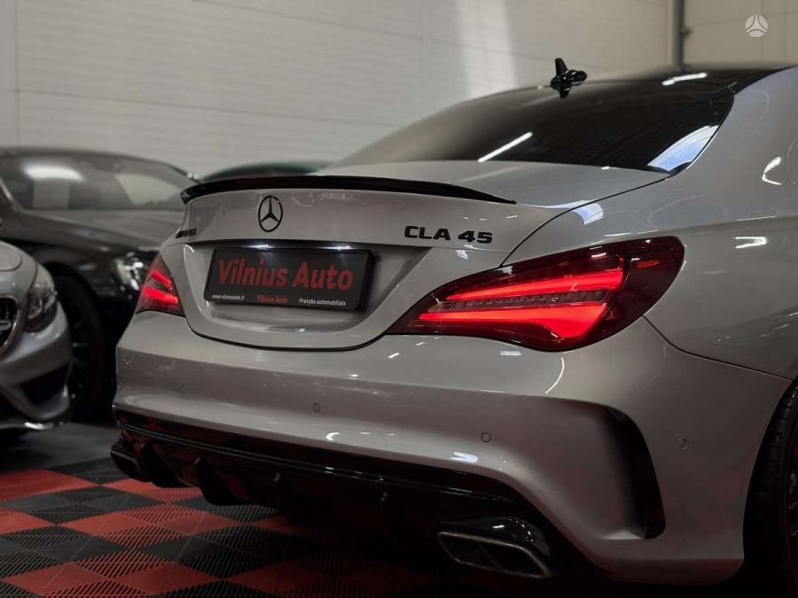 Pelēks Mercedes-Benz CLA 45 AMG 2018 Viļņa, ar dzinēja tilpumu 1.99 L un nobraukumu 94 tūkst. km par 26490 €, foto 9 vietnē AUTOMOTO.COM.LV