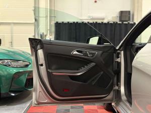 Pelēks Mercedes-Benz CLA 45 AMG 2018 Viļņa, ar dzinēja tilpumu 1.99 L un nobraukumu 94 tūkst. km par 26490 €, foto 13 vietnē AUTOMOTO.COM.LV