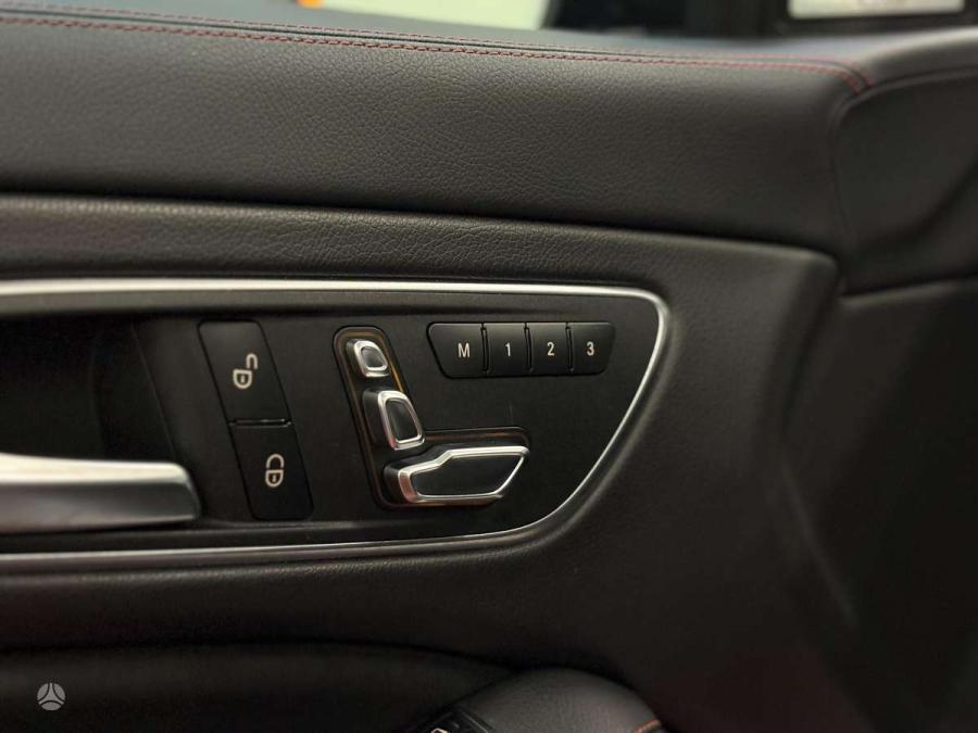 Pelēks Mercedes-Benz CLA 45 AMG 2018 Viļņa, ar dzinēja tilpumu 1.99 L un nobraukumu 94 tūkst. km par 26490 €, foto 14 vietnē AUTOMOTO.COM.LV