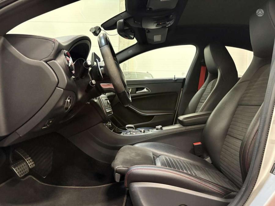 Pelēks Mercedes-Benz CLA 45 AMG 2018 Viļņa, ar dzinēja tilpumu 1.99 L un nobraukumu 94 tūkst. km par 26490 €, foto 16 vietnē AUTOMOTO.COM.LV